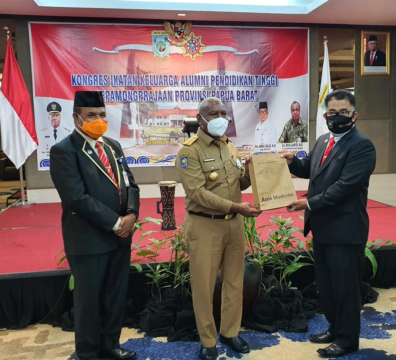 Ketua DPP IKAPTK Papua Barat telah terpilih dan dilantik – IKAPTK