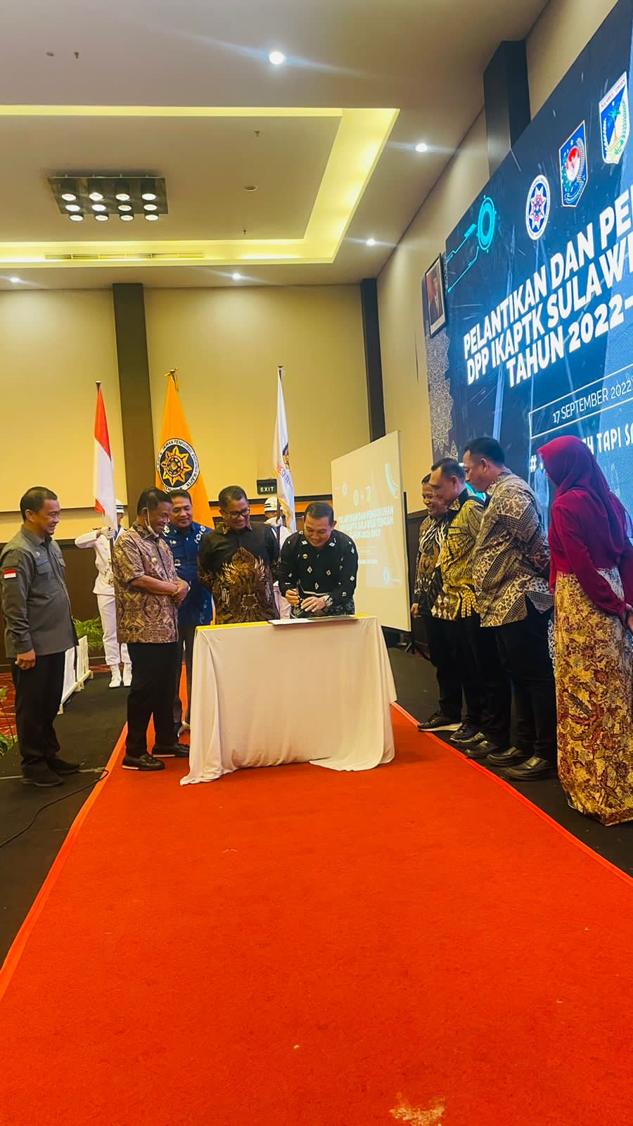 Mendagri buka Kongres IKAPTK Sulteng, Ketua Umum DPN lantik pengurus ...