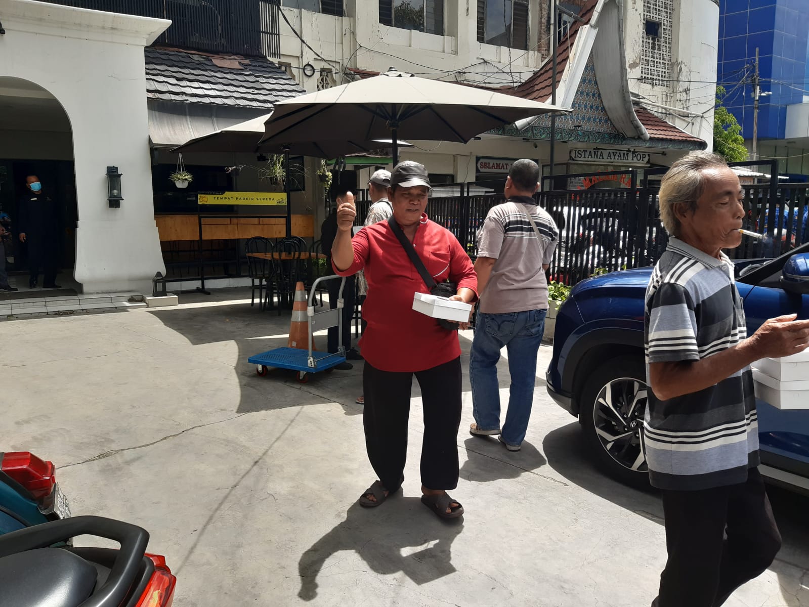 Peringati sumpah pemuda, DPN IKAPTK bagi-bagi makan siang gratis – IKAPTK